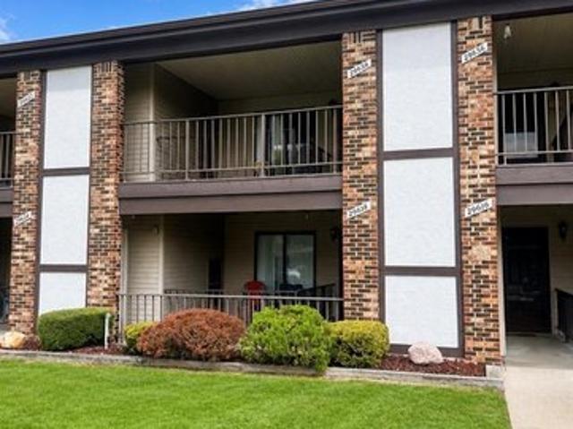 29838 Utica Rd Unit 25, Roseville, MI 48066