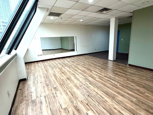 2983 Kennedy Blvd # 402