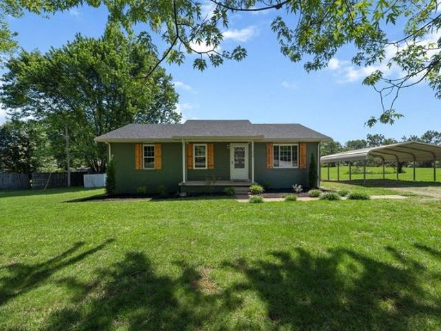 298 Countrywood Pl, Bowling Green, KY 42101
