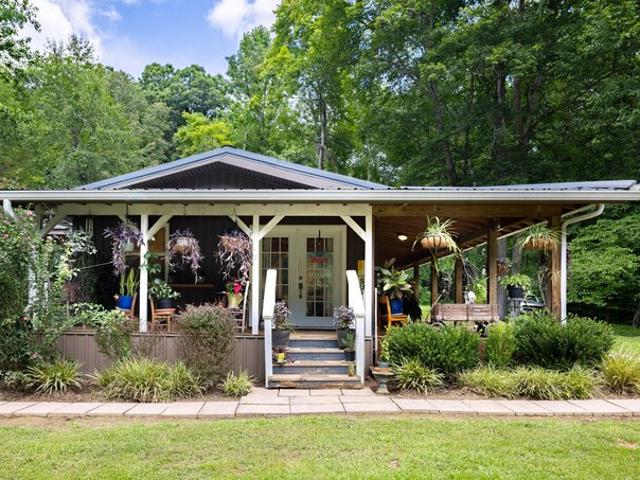 298 Adams Ln, Mooresburg, TN 37811