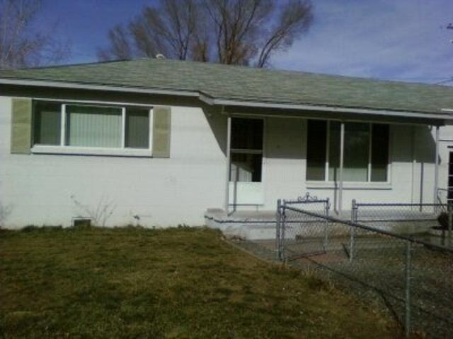 298 Bath St Apt A, Carson City, NV 89703