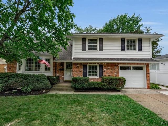 298 Donna Lea Blvd, Buffalo, NY 14221