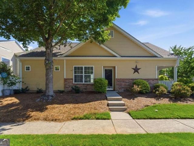 298 Hiawassee Dr, Woodstock, GA 30188