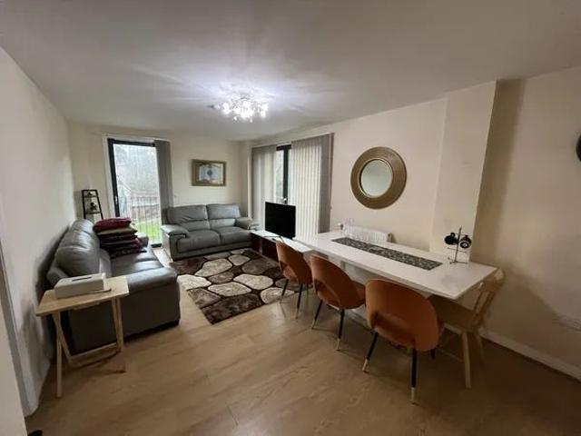298 High Street, Glasgow, G4 0QN