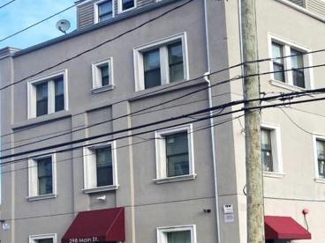 298 Main St #3C, Hempstead, NY 11550