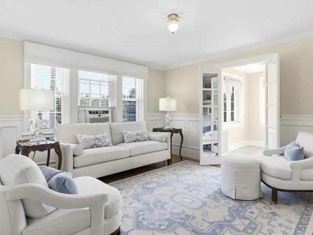 298 Main St Apt 31, Wakefield, MA 01880