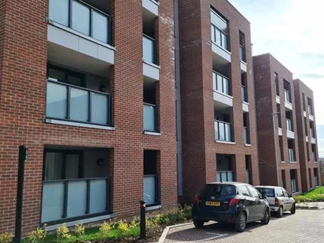 298 Shenley Road, Borehamwood, WD6 1TJ, United Kingdom | 2 bed apartment for rent #140657741 | Rentberry
