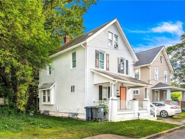 298 Sumner Ct, Akron, OH 44311
