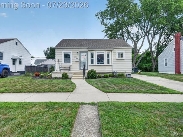 298 W Tacoma Street