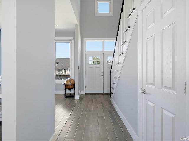 298 W Lido Promenade