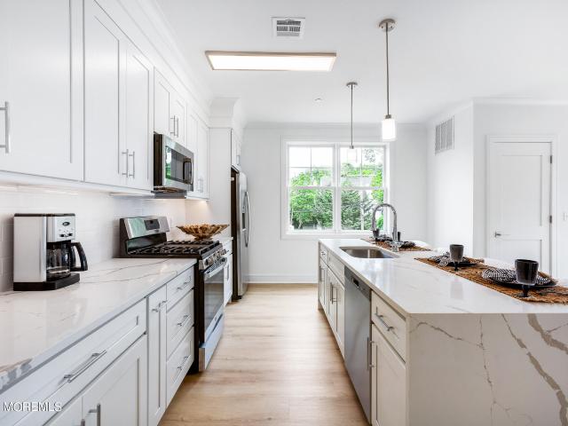 298 Westwood Avenue Unit 305