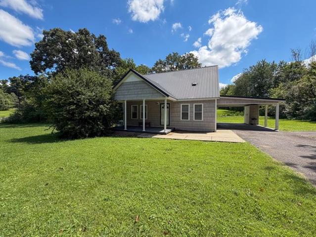 298 Van Cleave Rd, Murray, KY 42071