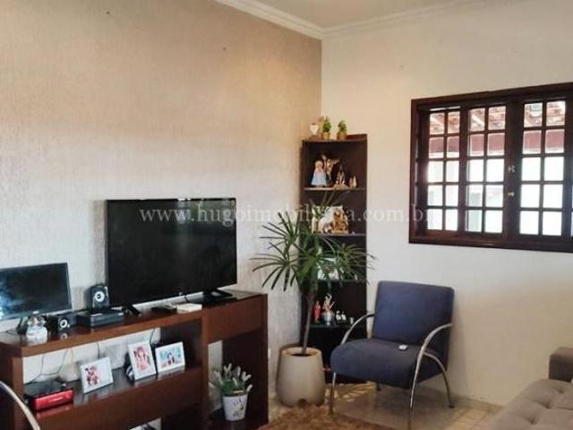 298m² de terreno !