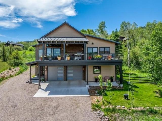 29946 Rock Point Trl, Oak Creek, CO 80467