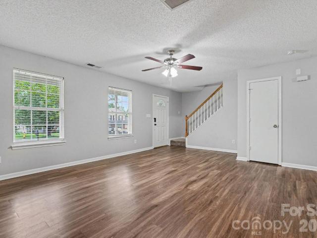 2994 Champion Lane SW
