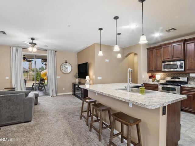 29954 N Little Leaf Dr, San Tan Valley, AZ 85143