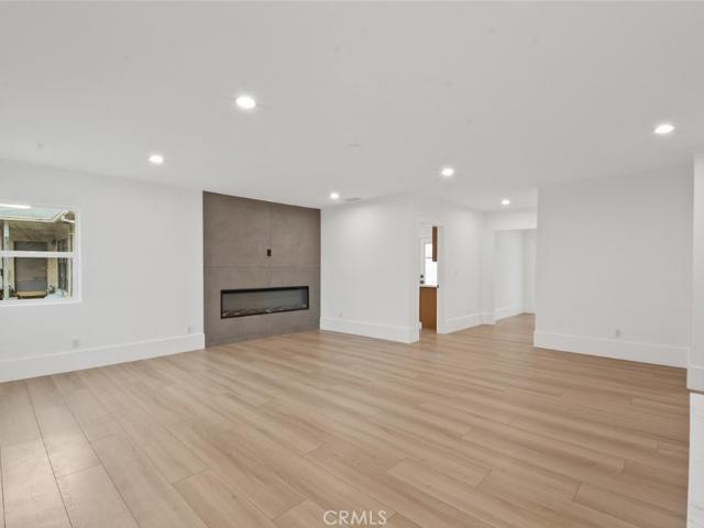 2995 E Del Mar
