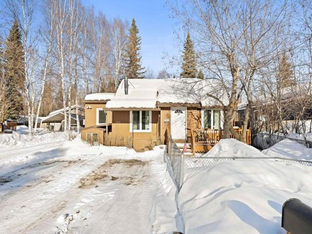 2996/2 Totem Dr, Fairbanks, AK 99709