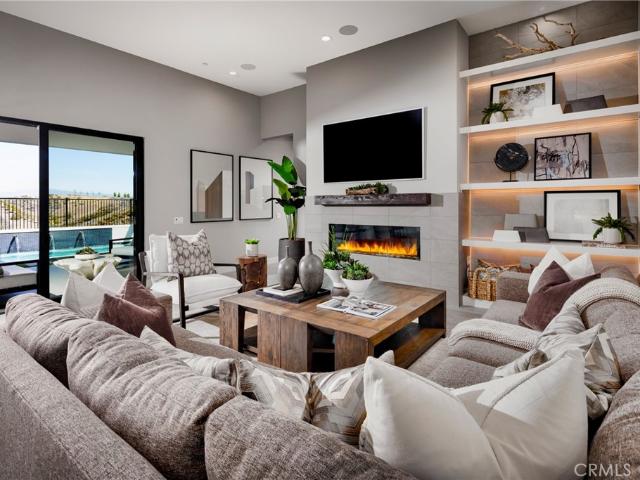29975 N Avenida Sierra Madre