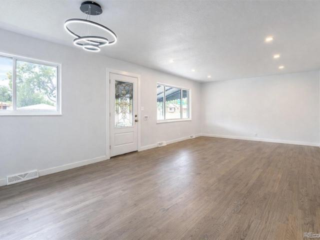 2997 W Tanforan Drive