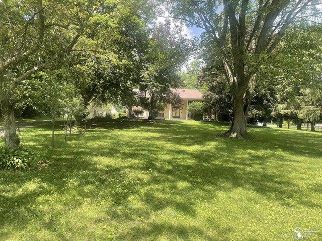2998 Consear Rd, Lambertville, MI 48144
