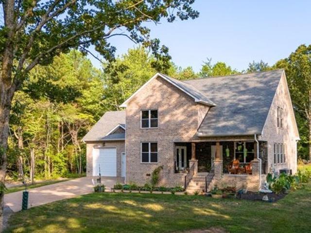 2999 Dugley Branch Dr, Bon Aqua, TN 37025