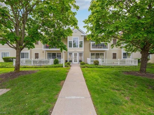 2999 S Bay Dr Apt F4, Westlake, OH 44145