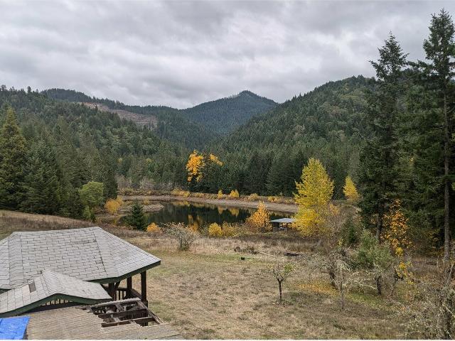 2999 Speaker Rd, Wolf Creek, US, OR