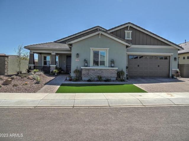 2999 W Horseshoe Dr, Queen Creek, AZ 85142