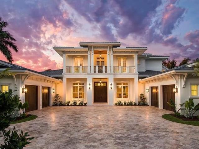 29901 Osprey Ct, Tavares, FL 32778