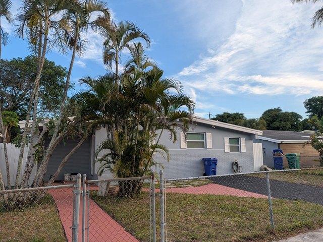 2990 NW 7th Ct, Fort Lauderdale, FL 33311