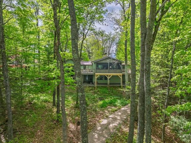 2990 Oak Ridge Ln W, Phelps, WI 54554