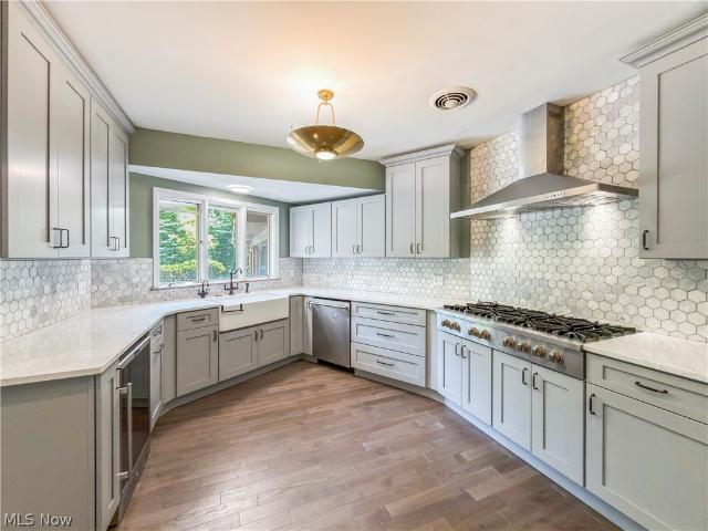 2990 E Belvoir Oval