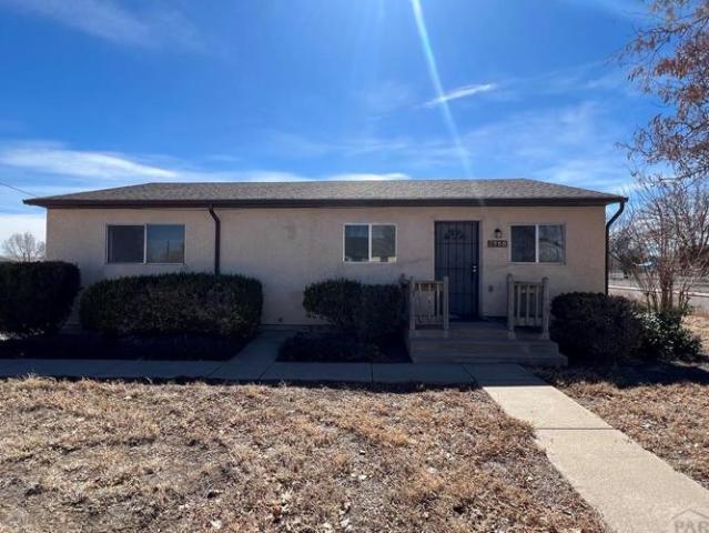 2990 Lakeview Ave, Pueblo, CO 81005