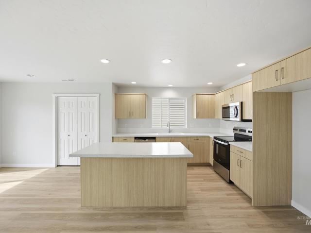 2990 S Maple Ranch Way