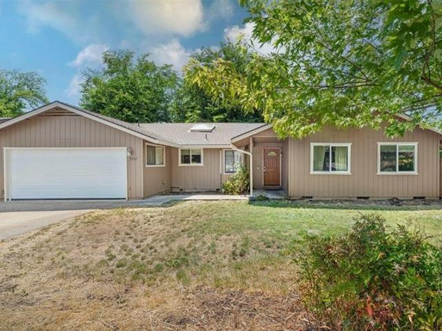 2991 Barclay Rd, Medford, OR 97504