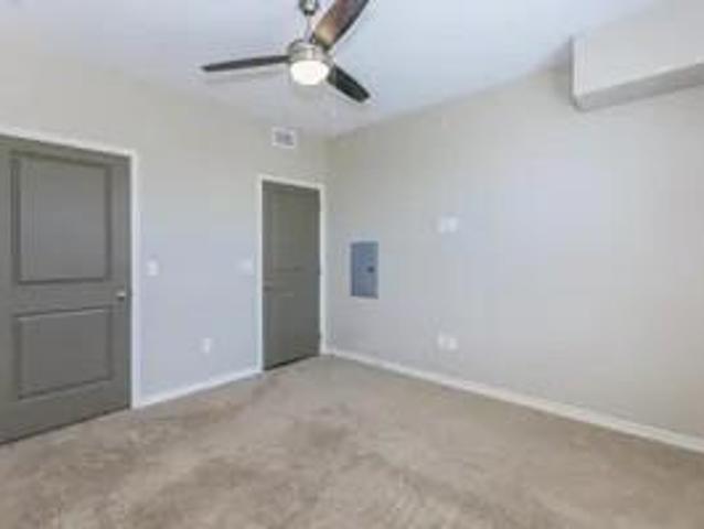 2991 Lakeside Drive