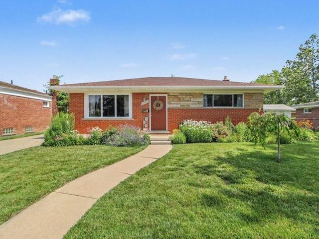 29922 Lonnie Dr, Westland, MI 48185