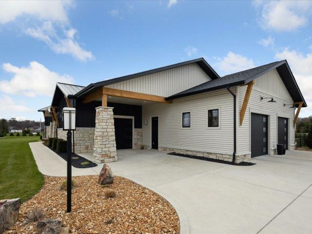 29929 Ridge Cv, Granger, IN
