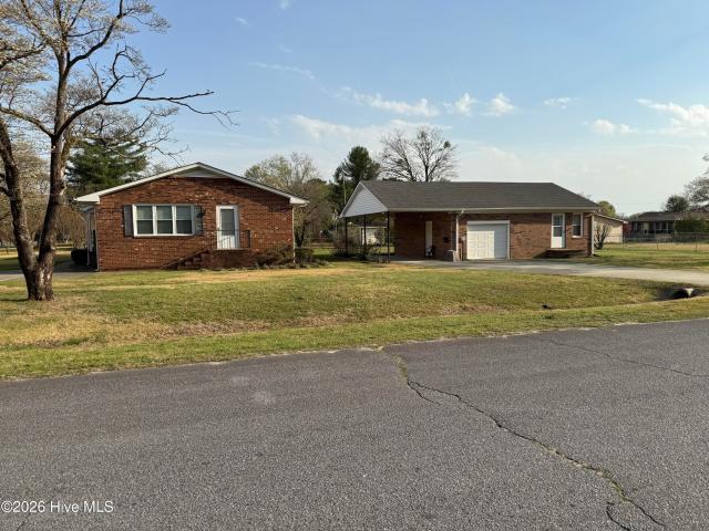 2992 Cherry Lane