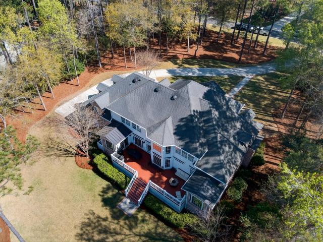 2992 Pignatelli Crescent