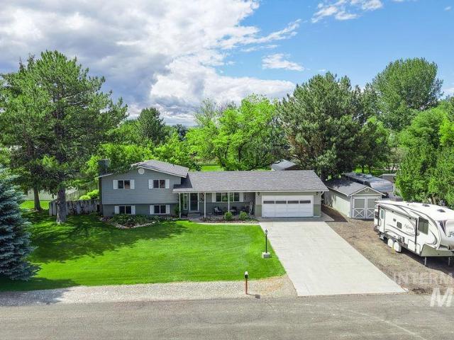 2992 9th Ave E