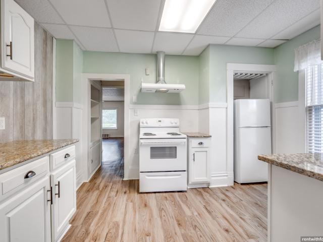 299 2nd St