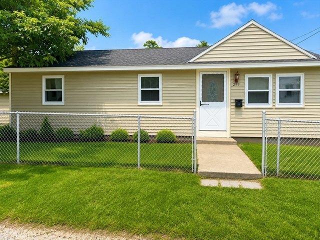 299 Charles St, Fitchburg, MA 01420