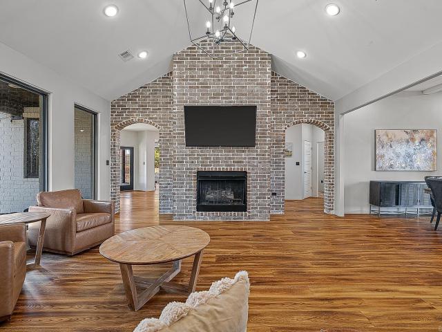 299 Clay Road 417