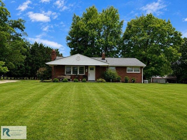 299 Duncan Dr, Danville, VA 24541