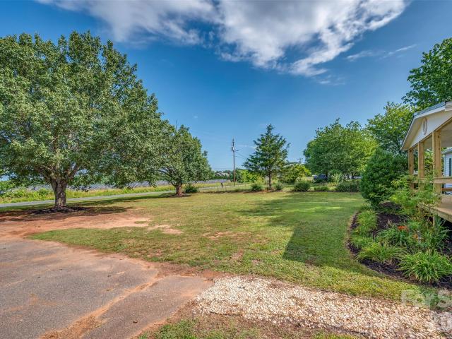 299 Ellenboro Henrietta Road