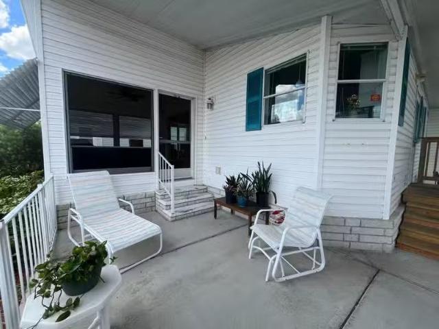 299 Lake Erie Dr, Mulberry, FL 33860 MLS# 11283008