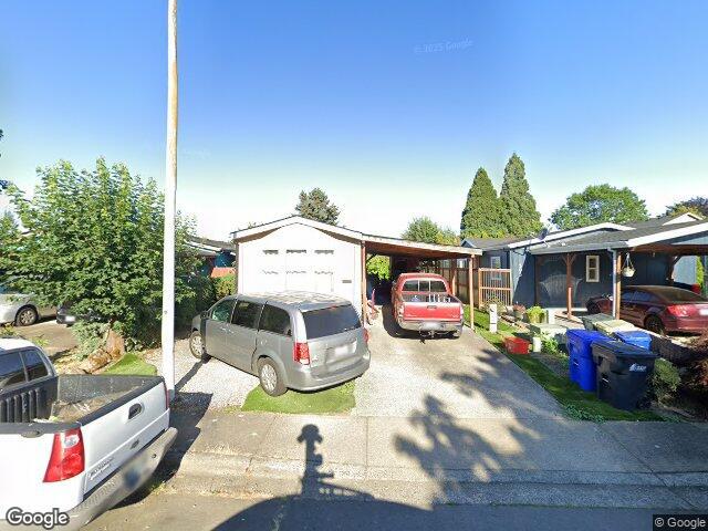 299 N 5th Pl, Cornelius, OR 97113