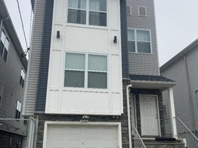 299 N 13th St, Newark, NJ 07107